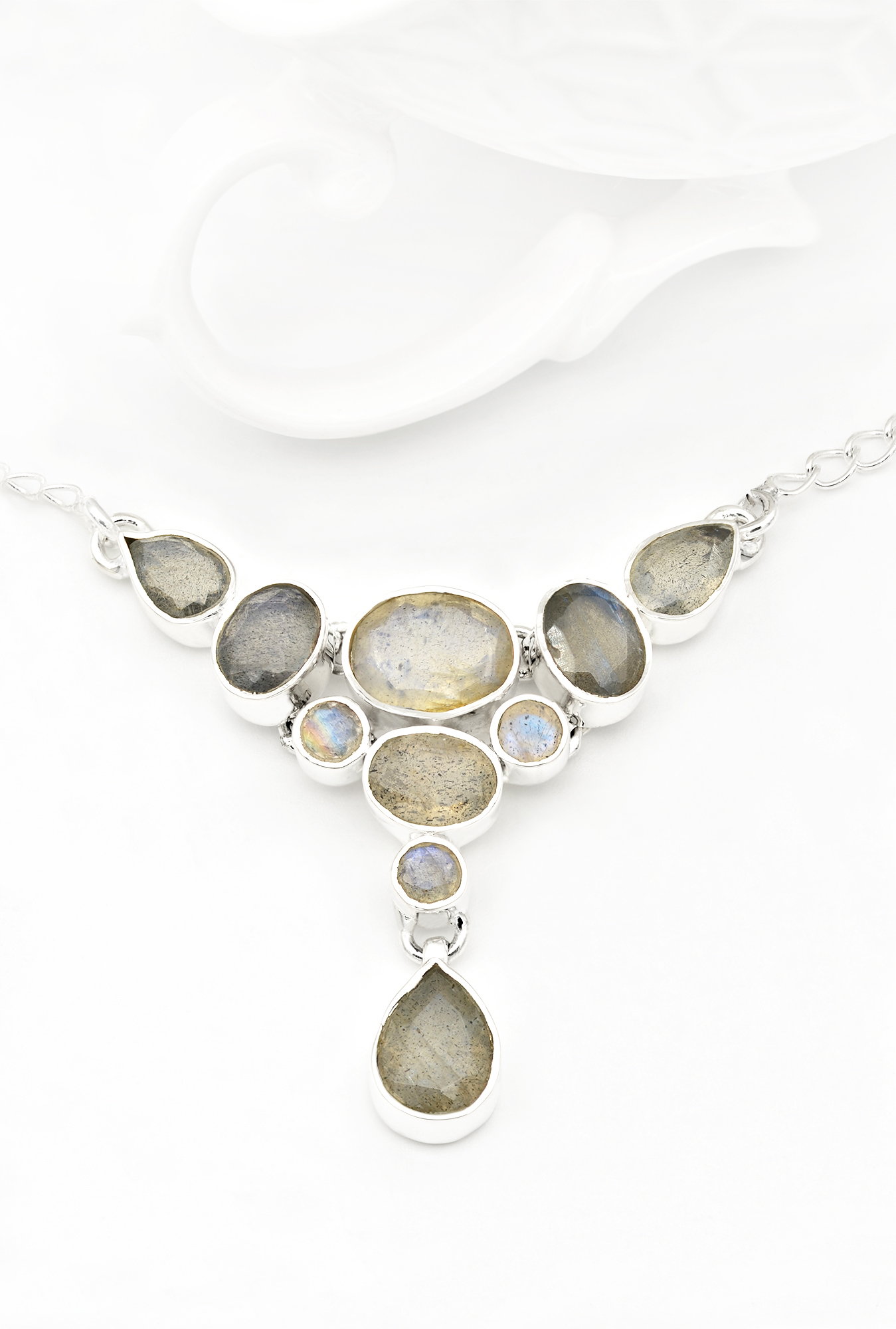 Colier deosebit din argint 925 si pietre de Labradorit