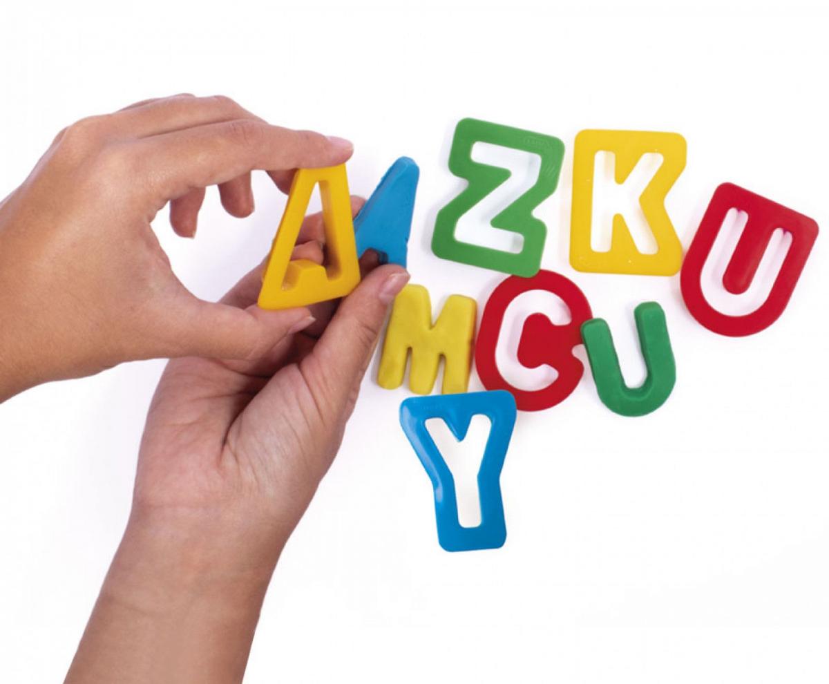 96 șabloane pentru plastilină-Cifre,litere,forme geometrice