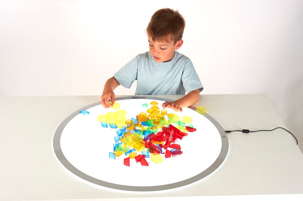 Set de 180 de forme geometrice colorate translucide
