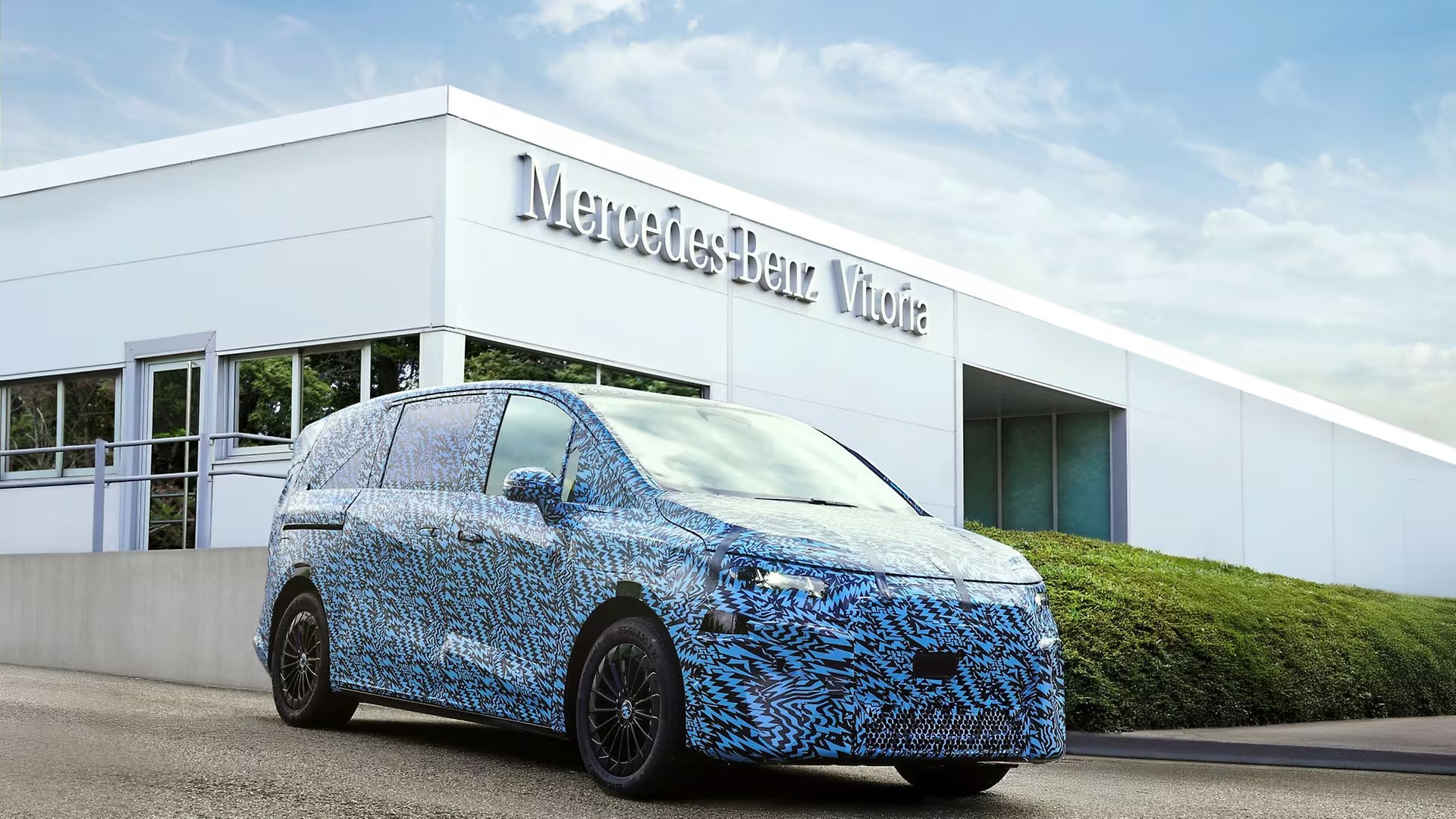 Totul despre Mercedes-Benz VLE – utilitara electrica premium