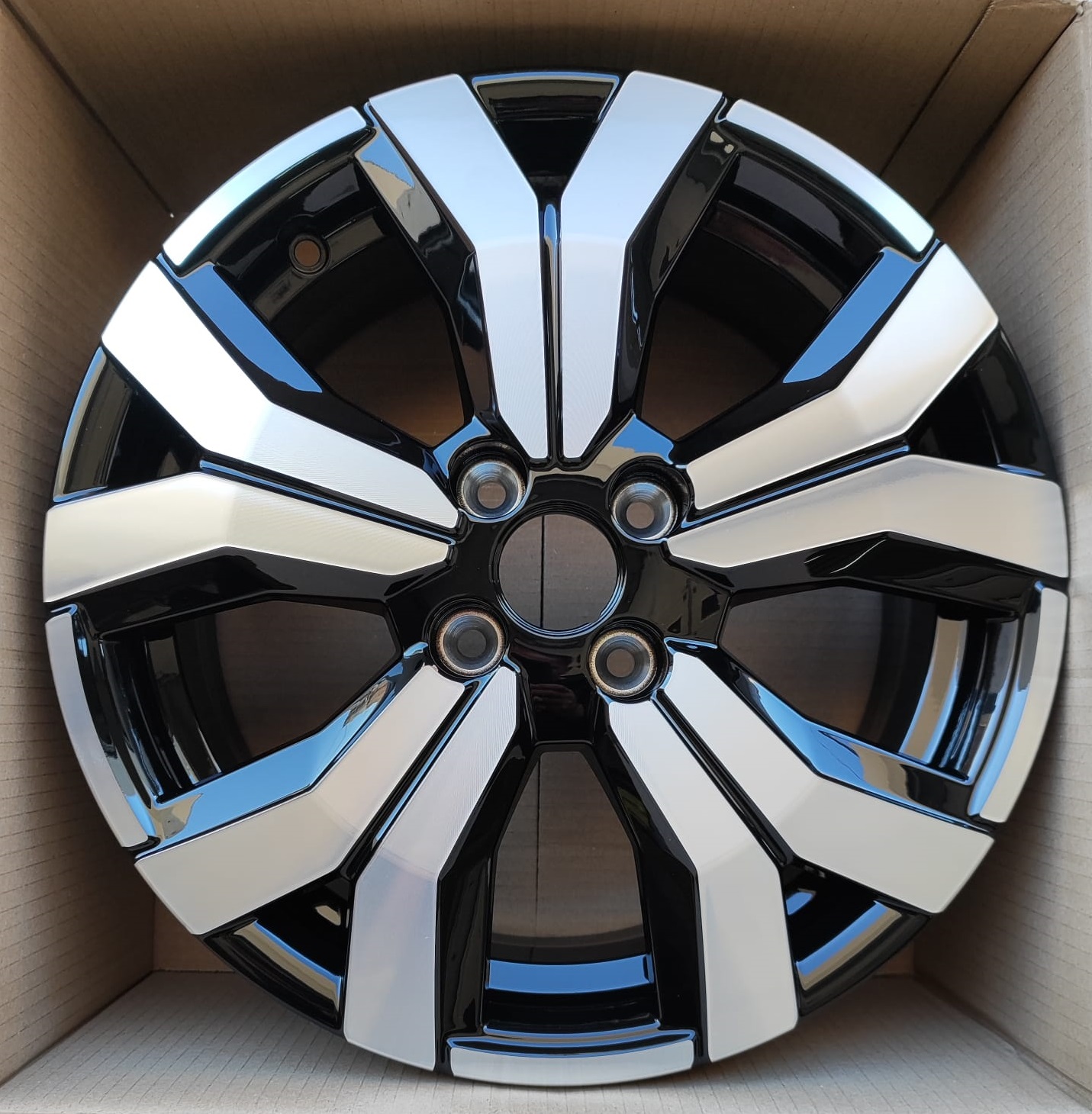 ALIAJ JANTA ALIAJ 16" MAHALIA ORIGINALA DACIA LOGAN III...