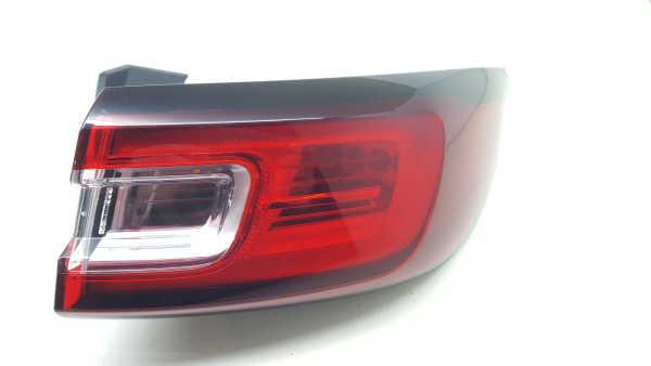 LAMPA SPATE STOP EXTERIOR DREAPTA CU LED IV - O.E. 265504307...