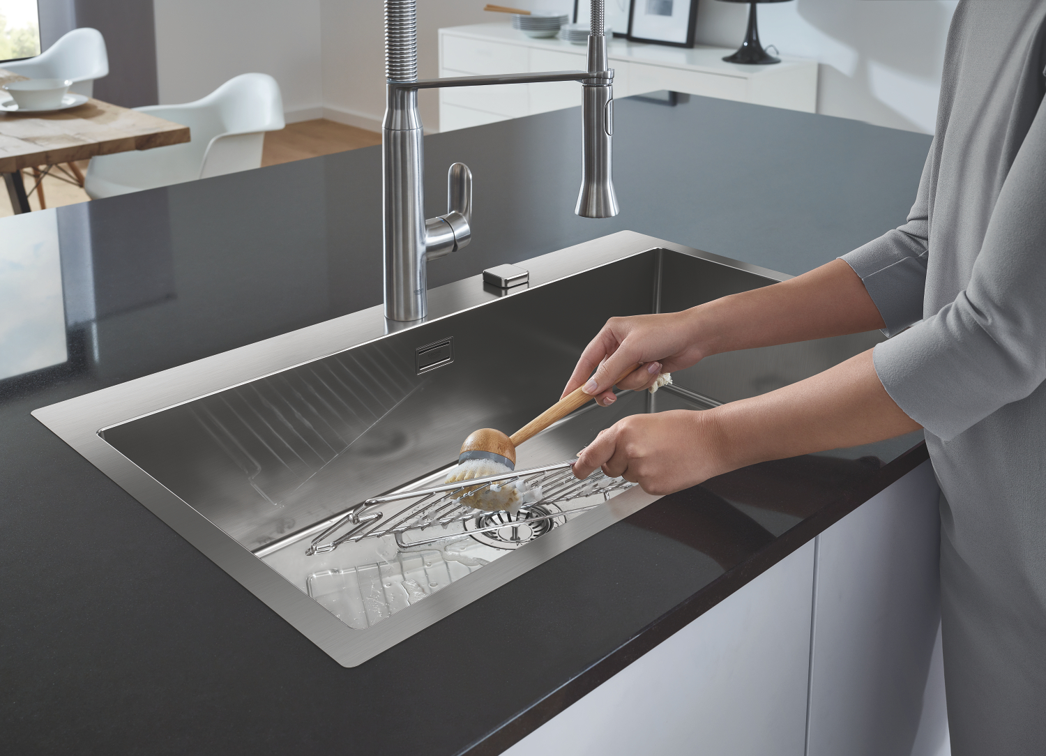 Cauti Chiuveta de bucatarie Grohe K800 31584SD1, montare in/…?