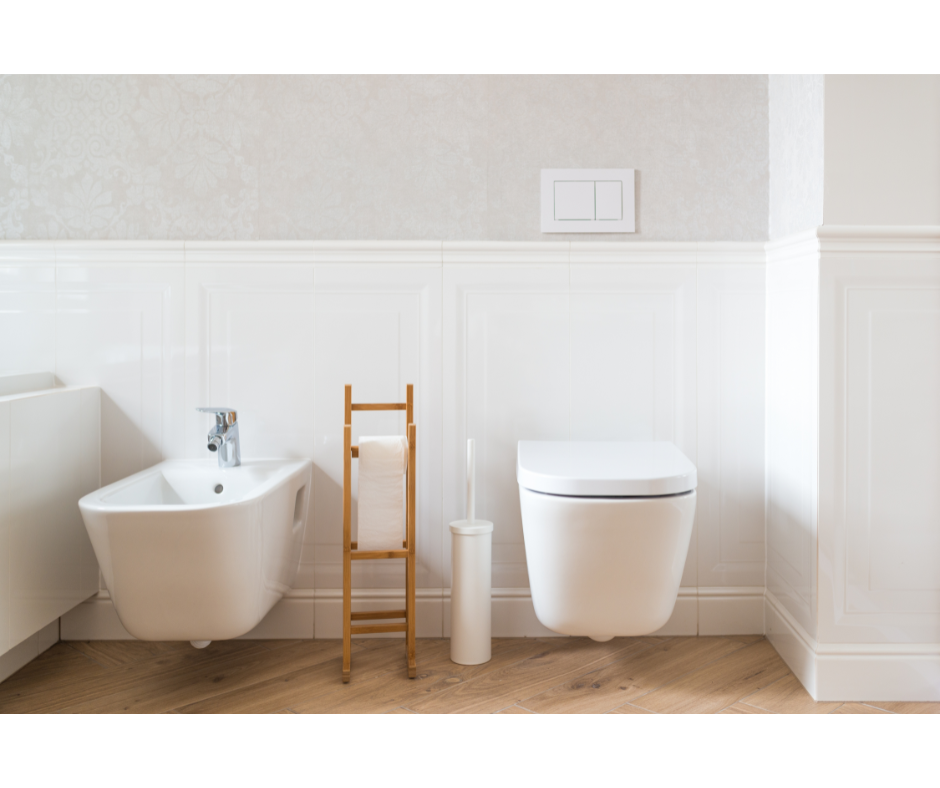 Set vas wc: materiale de top pe care trebuie să le iei în considerare