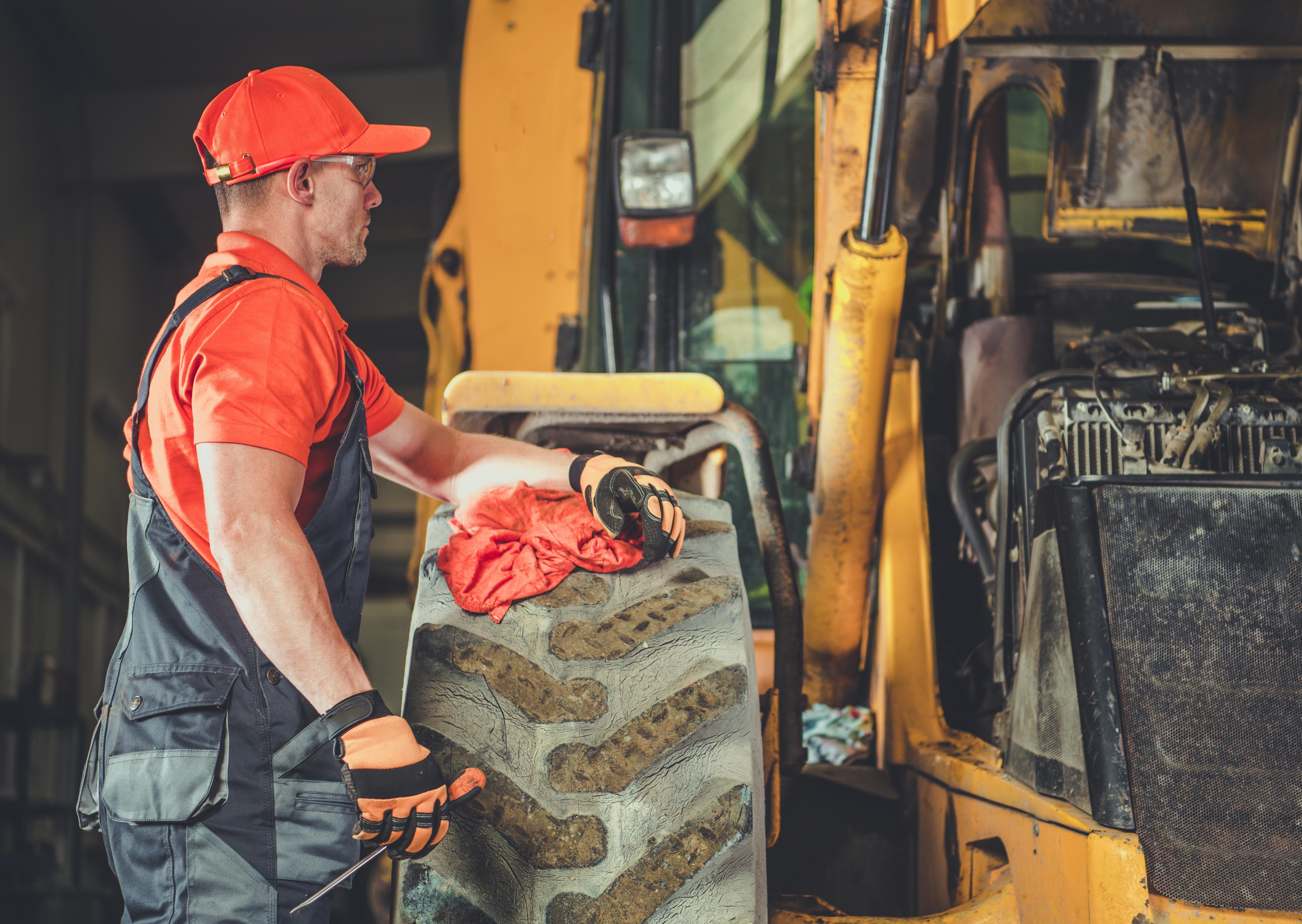 Uleiuri pentru utilaje agricole I Uleiuri agricole originale I Schimb ...