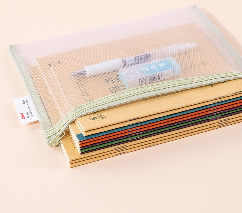 Mape plastic DELI | MAPA PROTECTIE POLIESTER ZIP A5 DELI