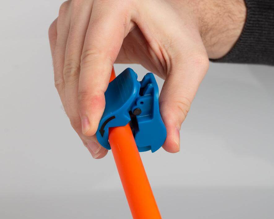 Guided Duct Cutter foir thick walled microducts (1.5 - 3 mm)