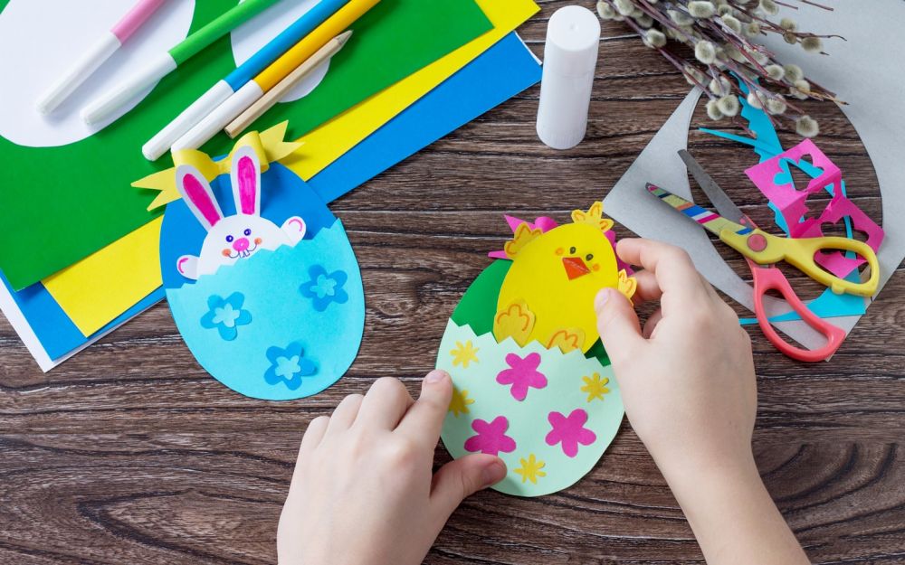 Decoratiuni de Paste din hartie colorata, simplu si usor de realizat