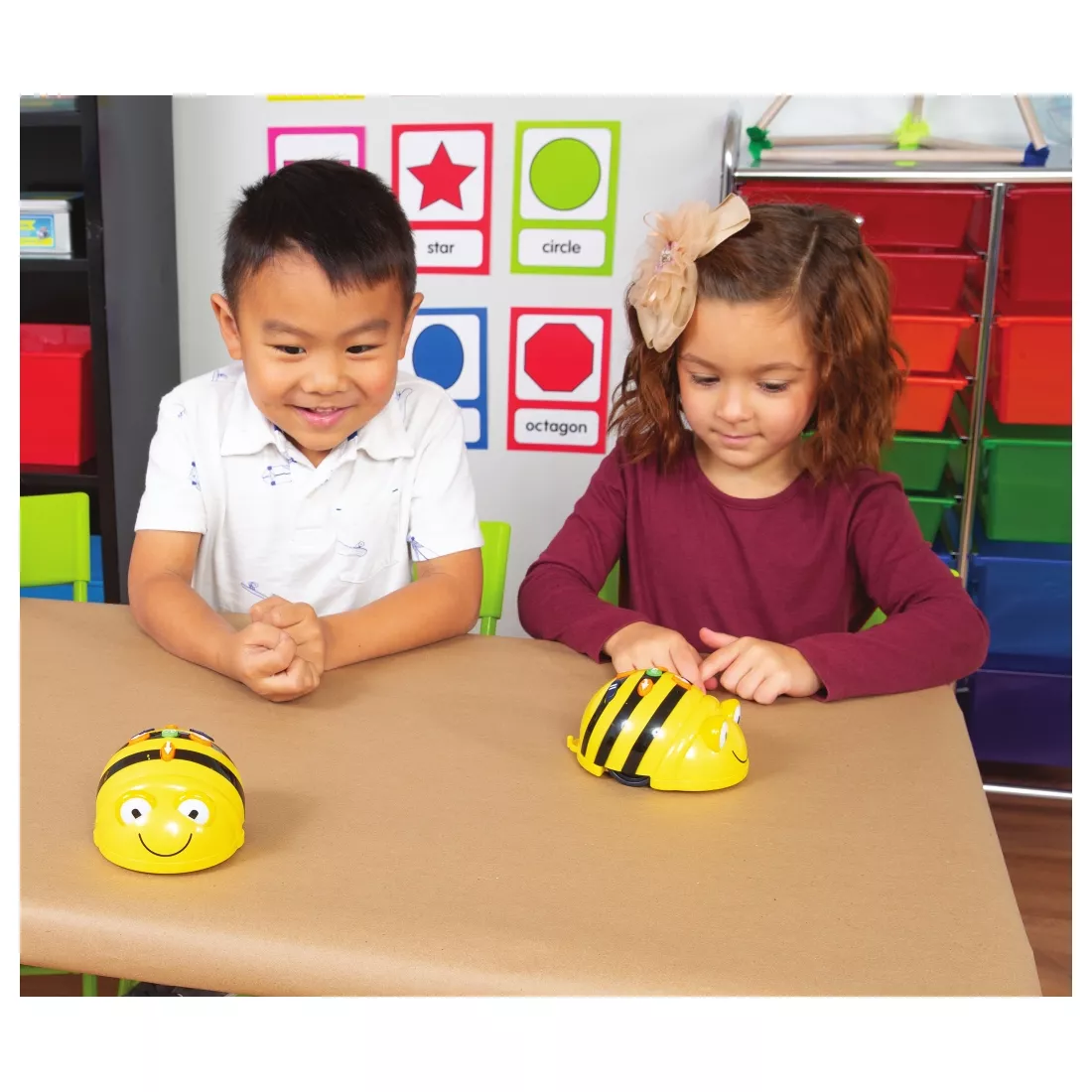 Robot programabil - Albinuța Bee-Bot®