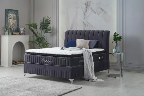 Dormitor Pat Berry tapițat integral albastru cu saltea incl...